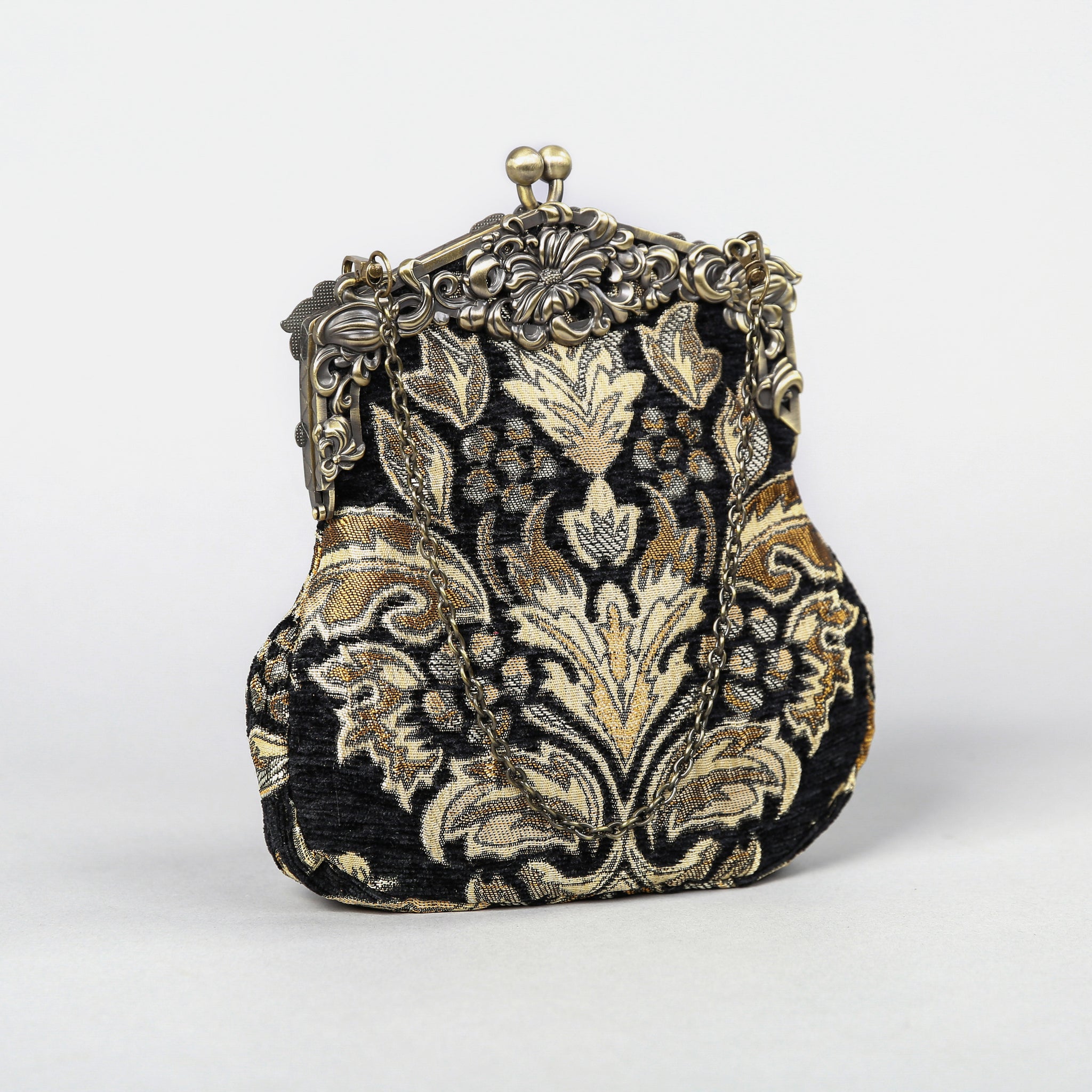 VB Blk-Gold Chatelaine Purse Large Carpetbag of America