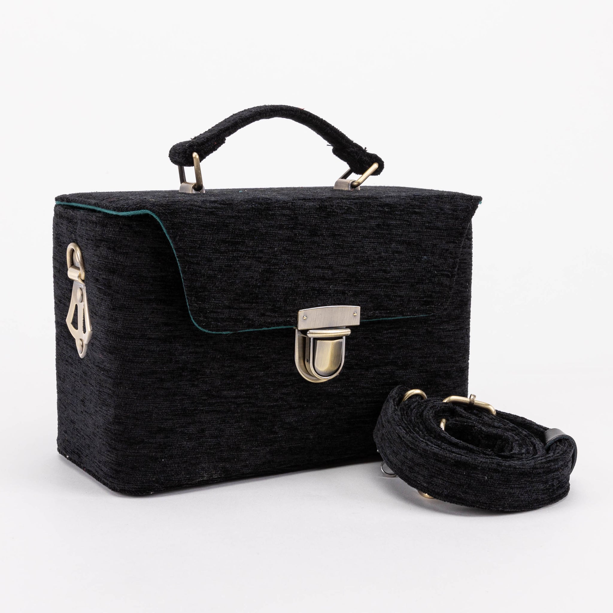 Clara Medium Train Case Purse | Solid Black